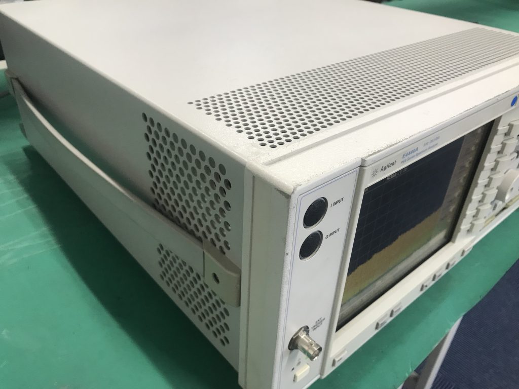 Keysight / Agilent E4440A PSAスペクトラム・アナライザ | 株式会社エイチェム