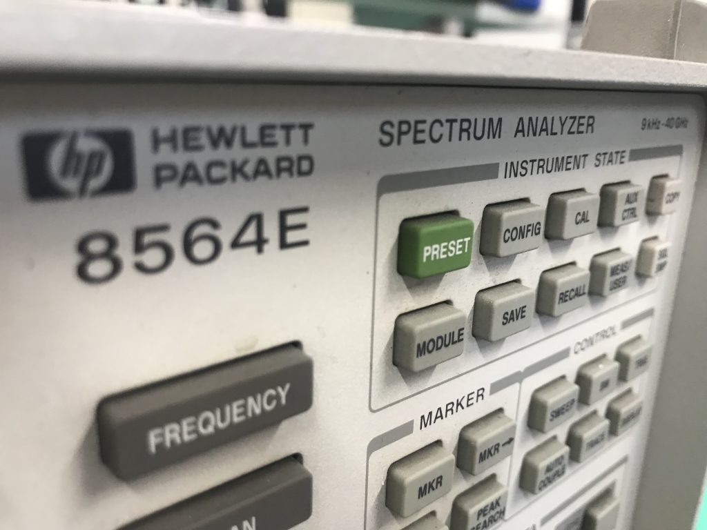 Keysight / Agilent 8564E Portable Spectrum Analyzer | 株式会社エイチェム